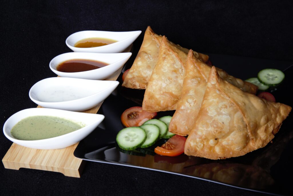 Samosa (meat, chicken or vegetable) – Mansha Sweet Centre
